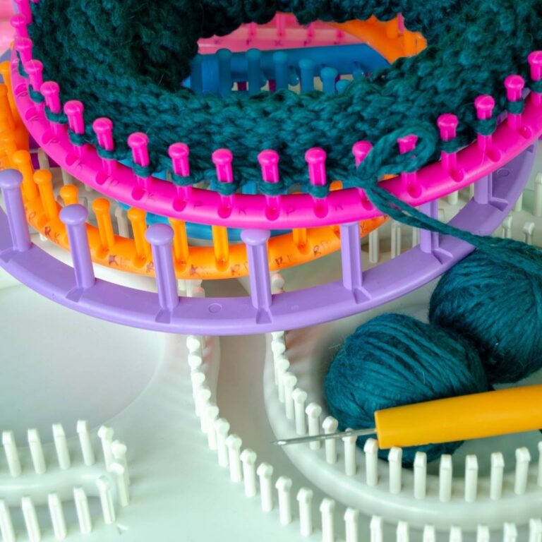 How to Knit a Hat on a Loom: Step-by-Step Guide